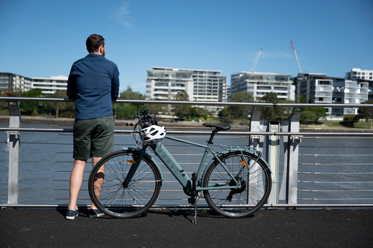Pedal Lightning 27.5 Electric Hybrid Bike Black | Pedal | Pedal Bikes